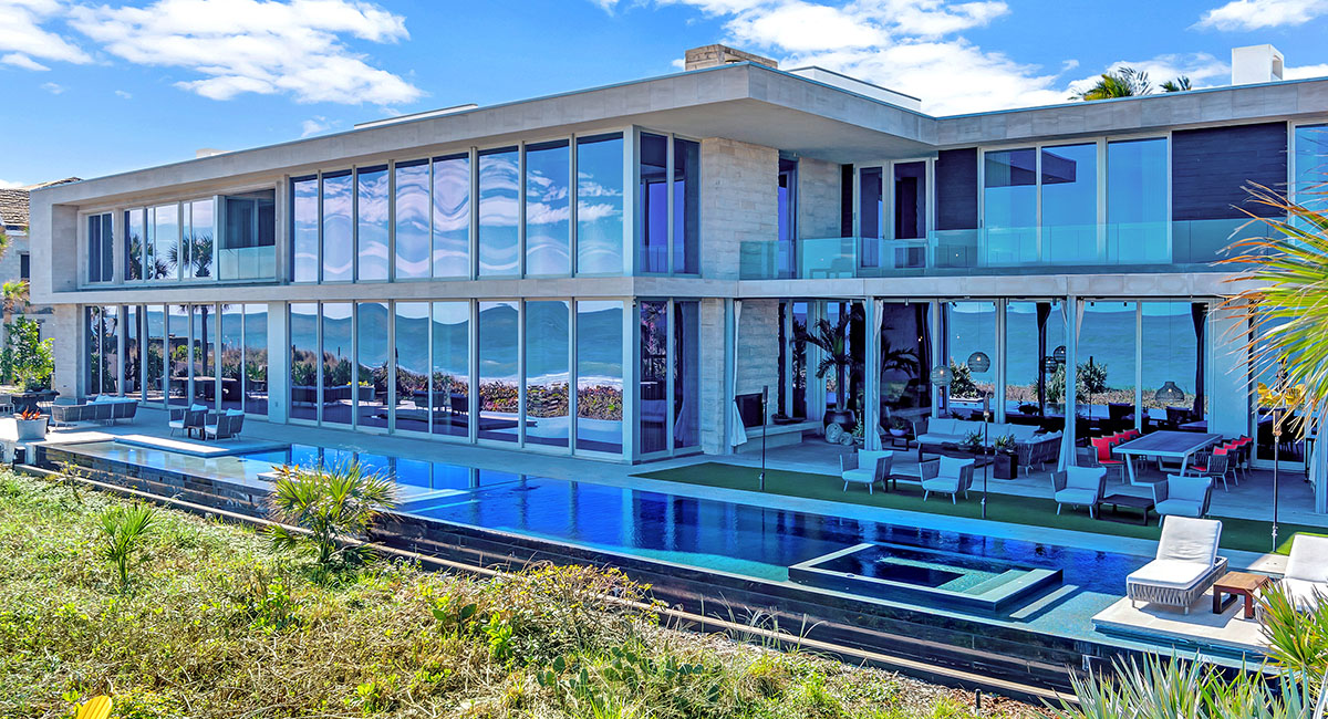 Standout oceanside mansion embraces the elements | Indian River Magazine